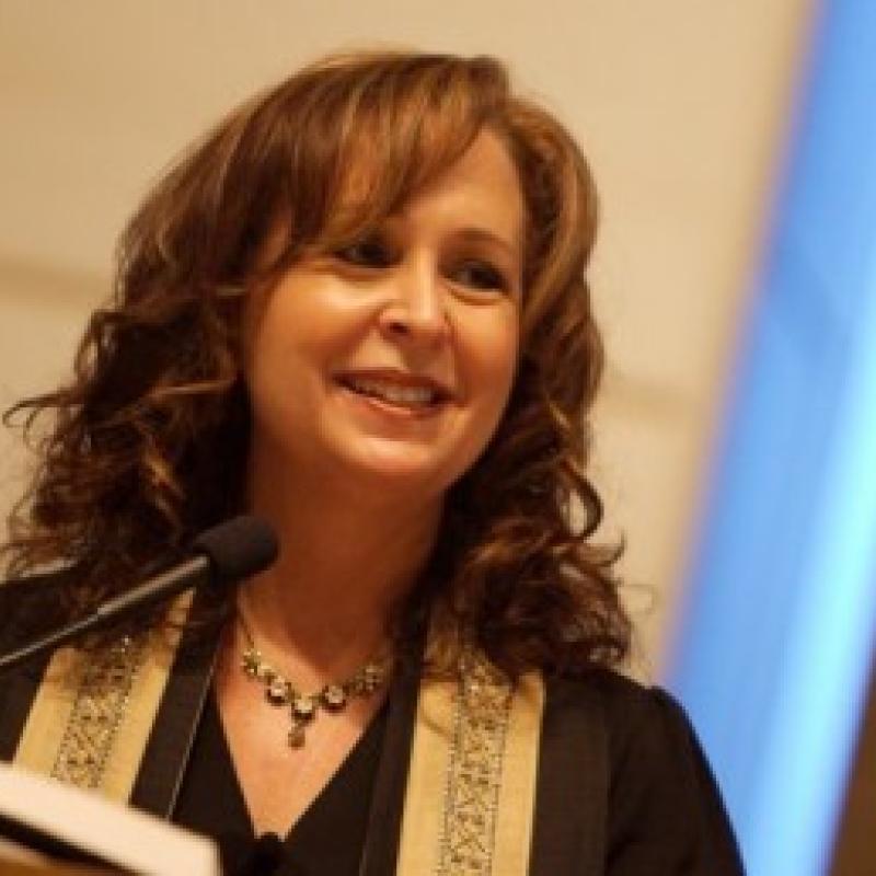 Volunteer of the Month: Cantor Lisa Segal | American Conference of Cantors